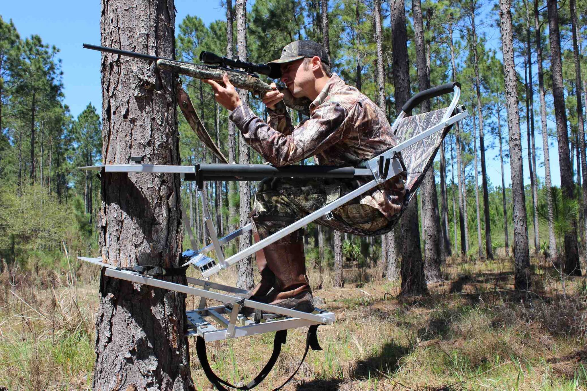 Gunslinger Tree Stand - All You Need To Know - THE HUNTING DUDE