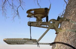 Swivel Limb Tree Stand - All You Need To Know - THE HUNTING DUDE